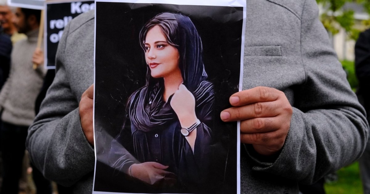 Iranian Song of Tweets Protesting Mahsa Amini Death Garners 40 Million ...